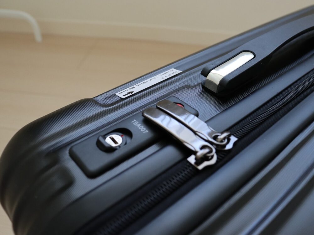 【機内持ち込みOK】VARNICのスーツケースをレビュー！ネット上の評判や口コミは嘘だった!? | すけろぐ