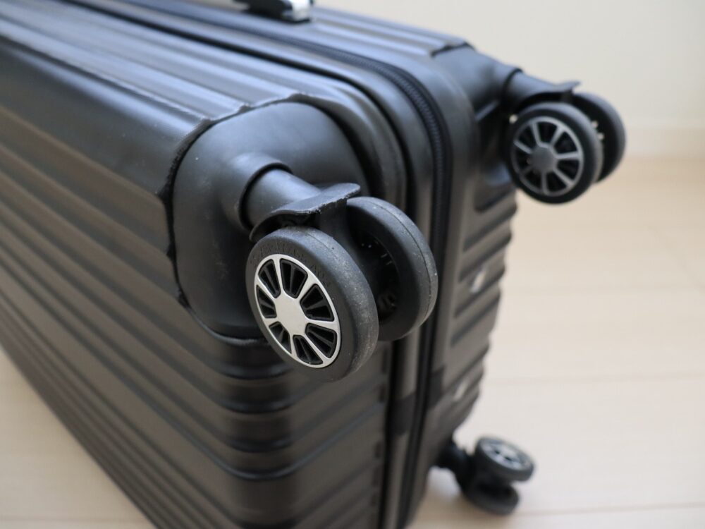 【機内持ち込みOK】VARNICのスーツケースをレビュー！ネット上の評判や口コミは嘘だった!? | すけろぐ